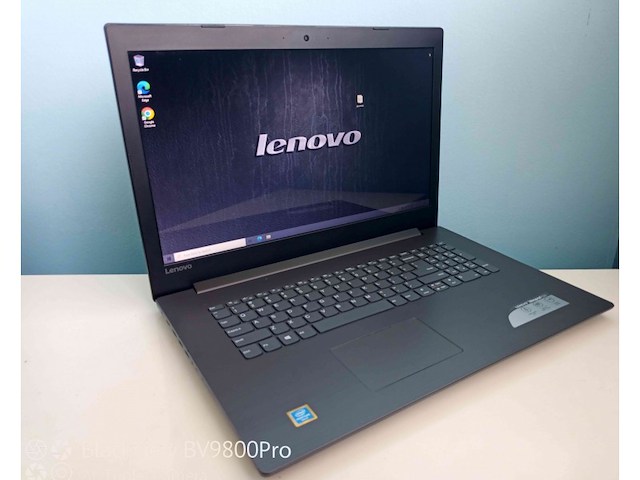 Laptop Lenovo,17,3 HD,12 Gb DDR4, 512 Gb SSD