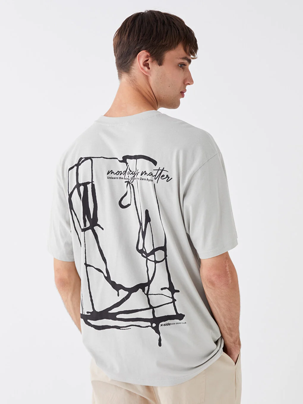LCW Casual Muška majica od češljanog pamuka okruglog izreza sa štampanim motivom kratkih rukava