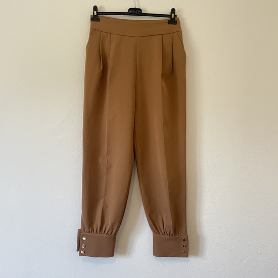 Elegantne pantalone