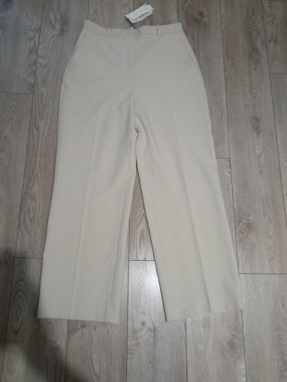 Nove Zara pantalone