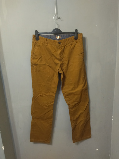 Koton pantalone 32