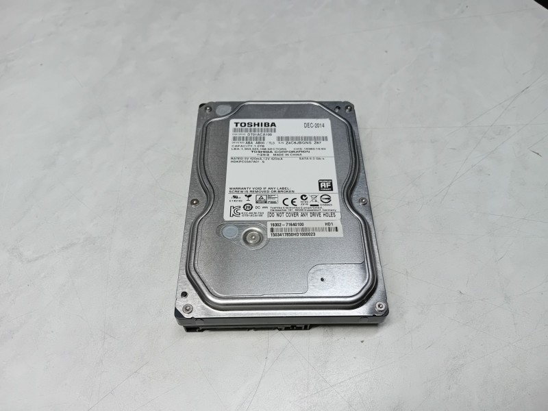 hard disk sataIII 1tb toshiba ispravan