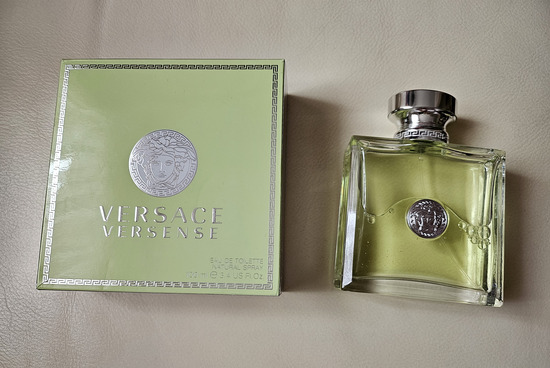 Versace Versense parfem, origina