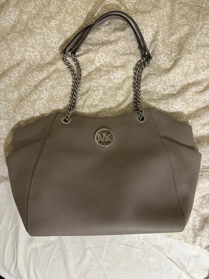 MICHAEL KORS TORBA siva ***SNIZENO