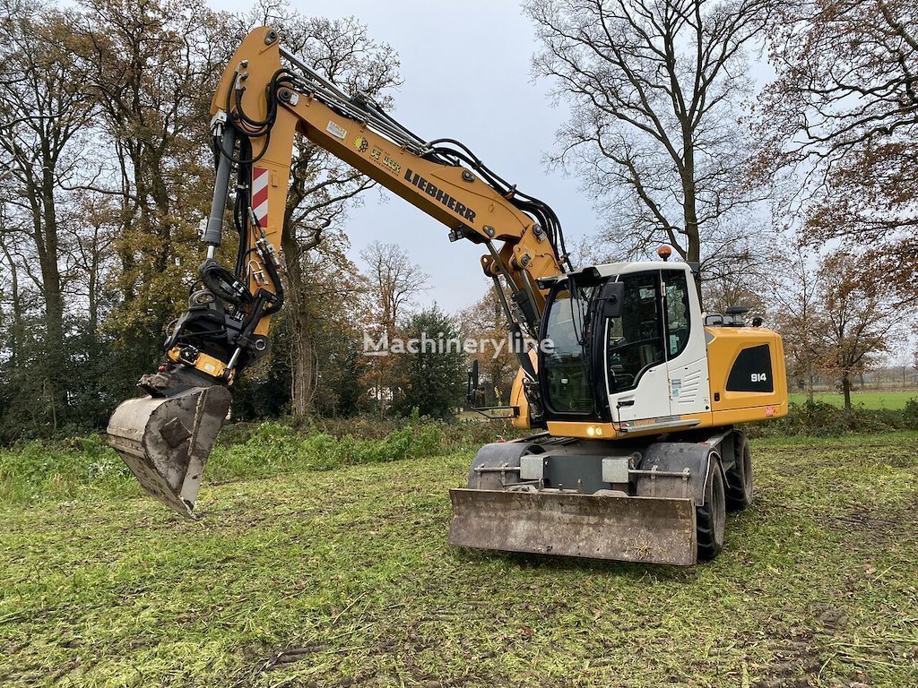 Liebherr A914 bager točkaš