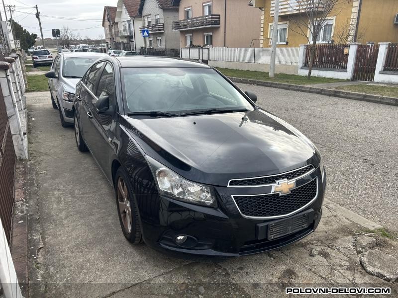 Chevrolet Cruze 2.0 Vcid Kompletan Auto U Delovima