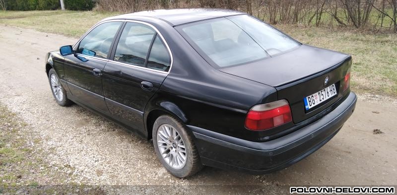 BMW 5 E39 Delovi Trap I Vesanje