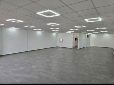 Izdajem lokal 170m2