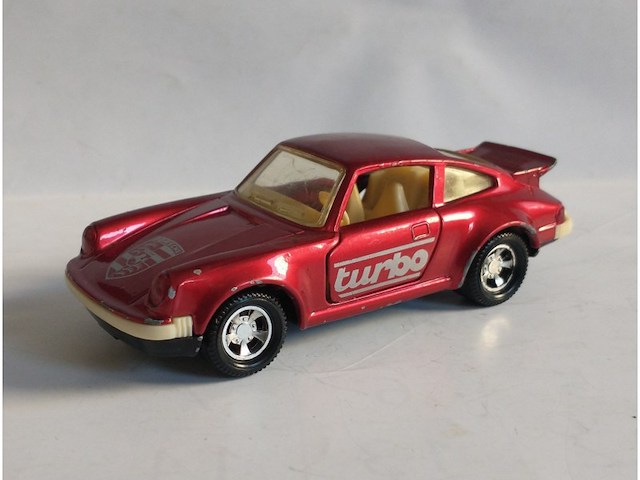 auto matchbox PORSCHE TURBO Made in Macau 1979.