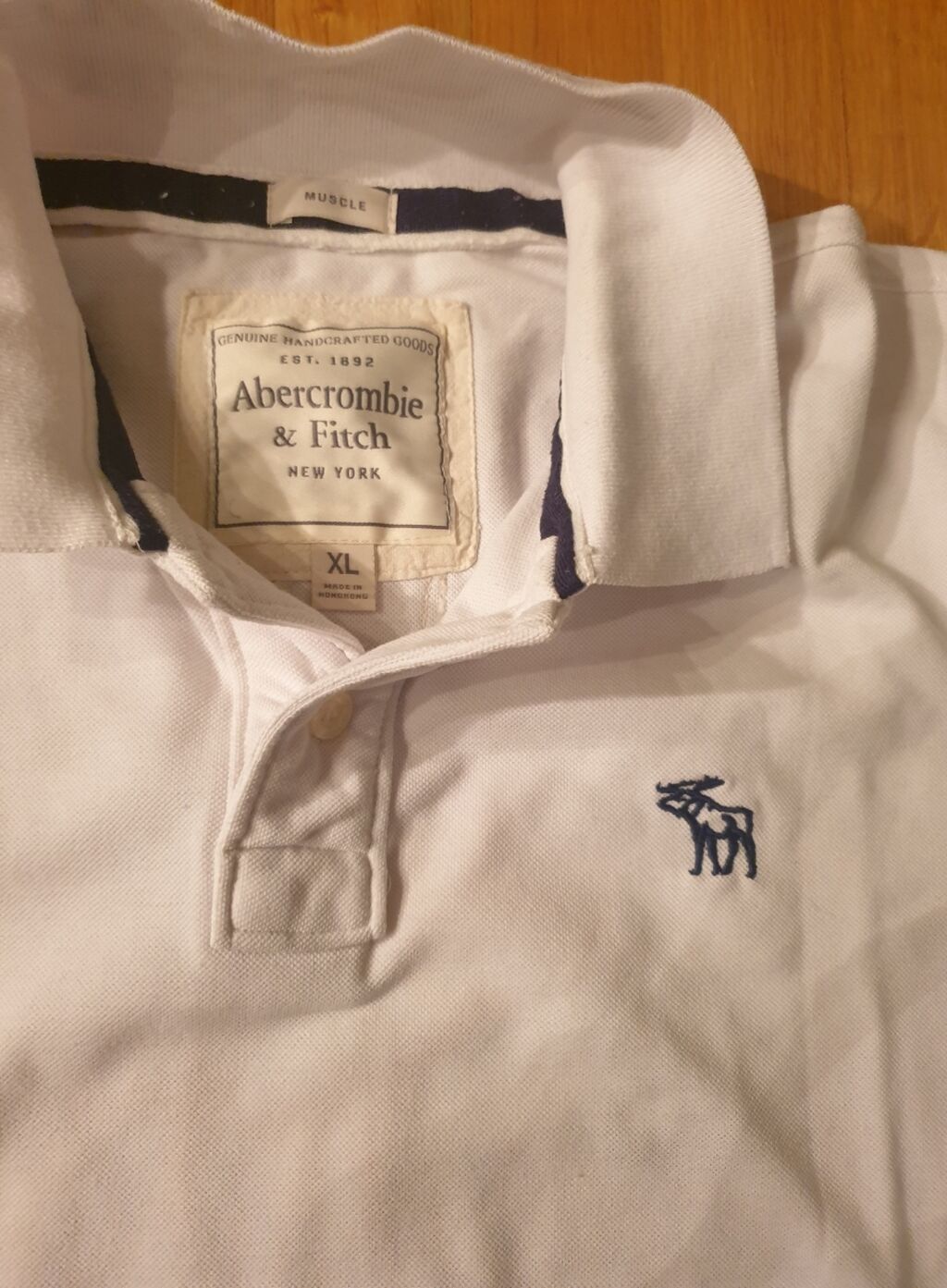 ABERCROMBIE FITCH New York, bela polo majica sa kragnicom, muscle