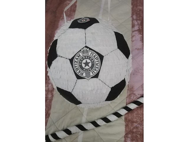 PARTIZAN,PFC,FOOTBALL,PINJATA