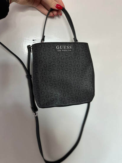 Nova Guess bucket bag