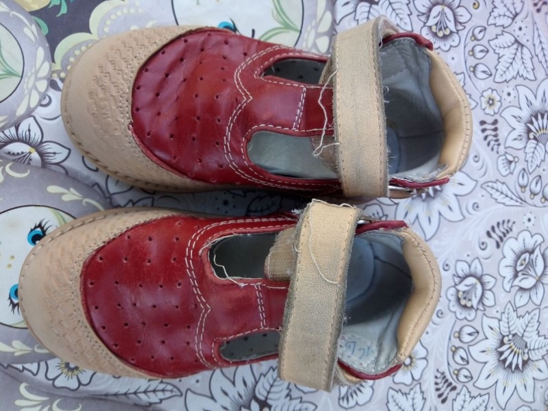 RASPKvalitetne cipelice-sandalice za devojcice 25/16 cm