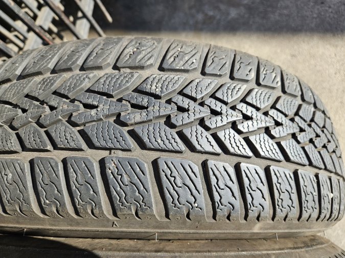185/60 R15 Dunlop