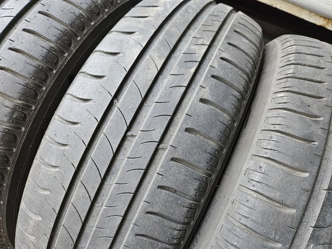195/65 R15 MICHELIN