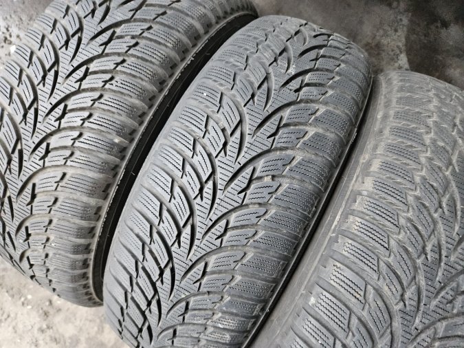 195/65 R15 NOKIAN