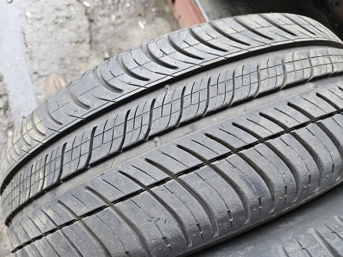 195/55 R16 MICHELIN