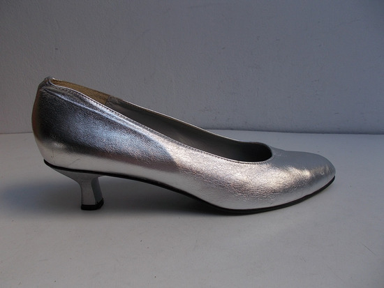 srebrne kozne cipele br. 44