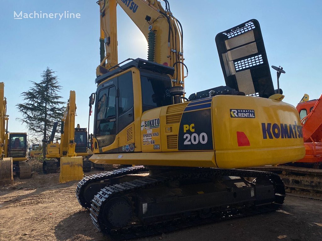 Komatsu PC200-7 bager guseničar