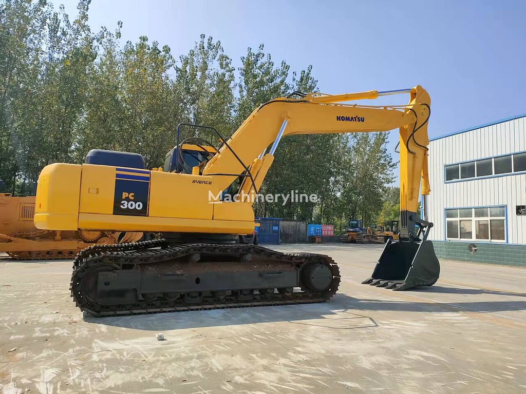 Komatsu PC300-7 bager guseničar