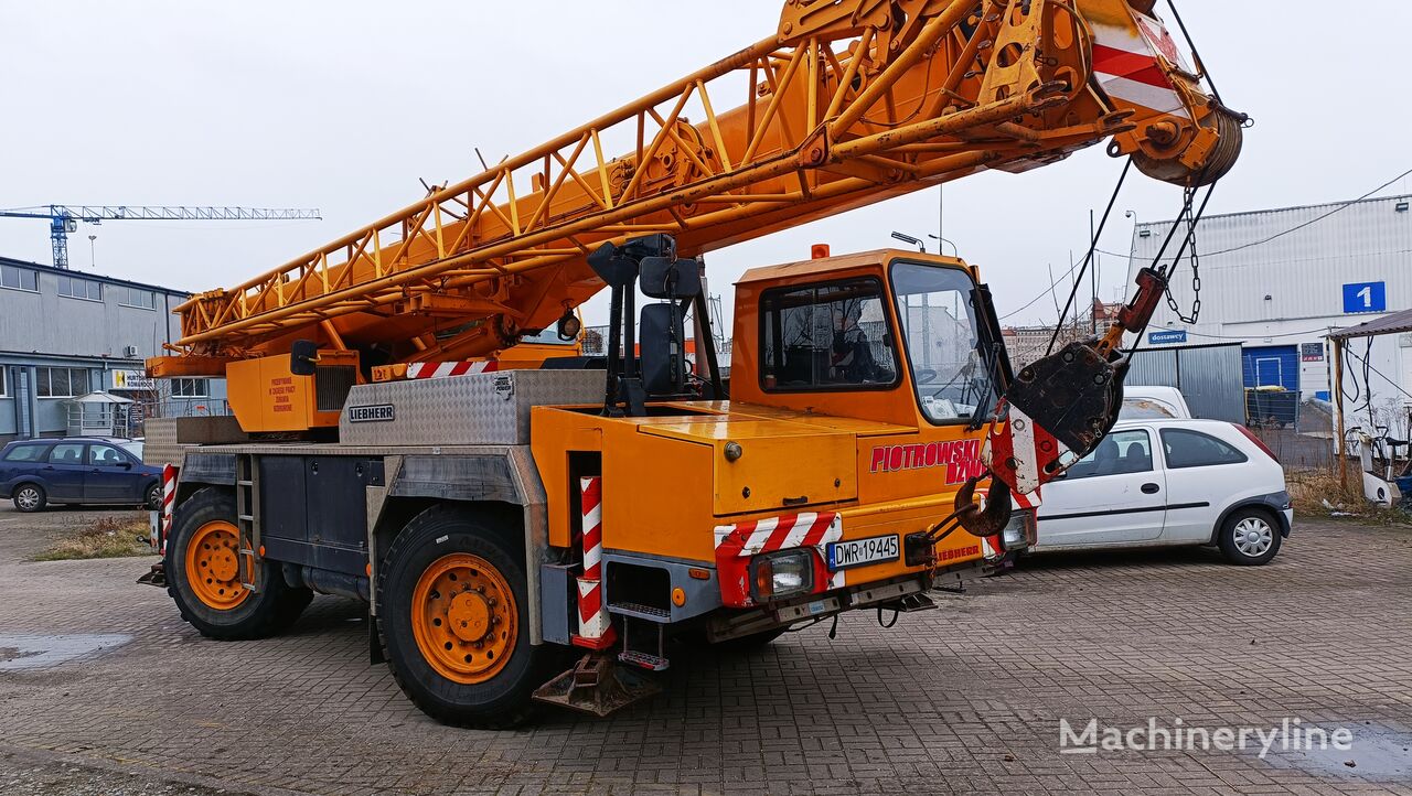 Liebherr LTM 1025 pokretna dizalica