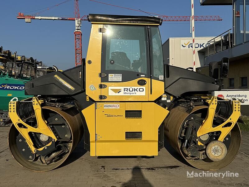 BOMAG BW 174 APO-4v valjak za asfalt