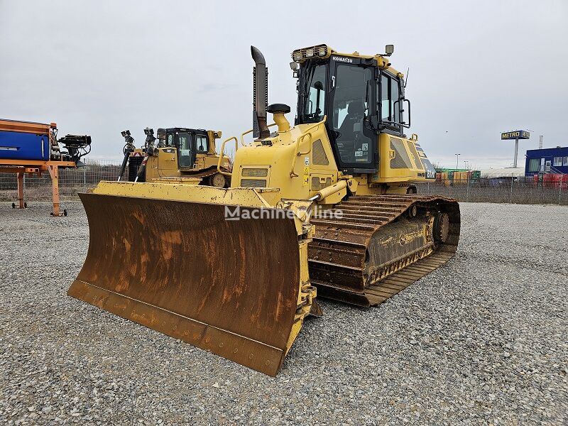 Komatsu D61 PX-23 buldožer