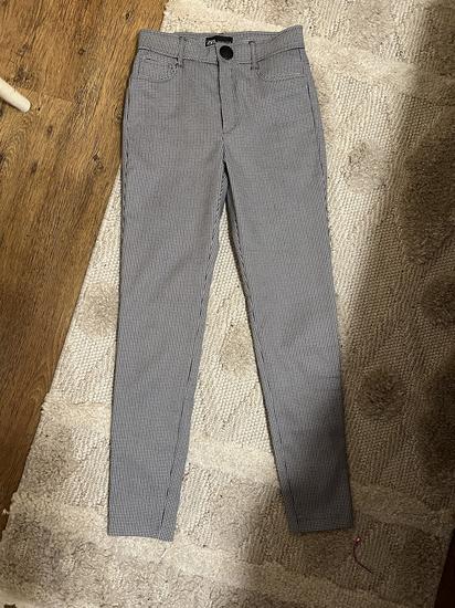 Zara pantalone