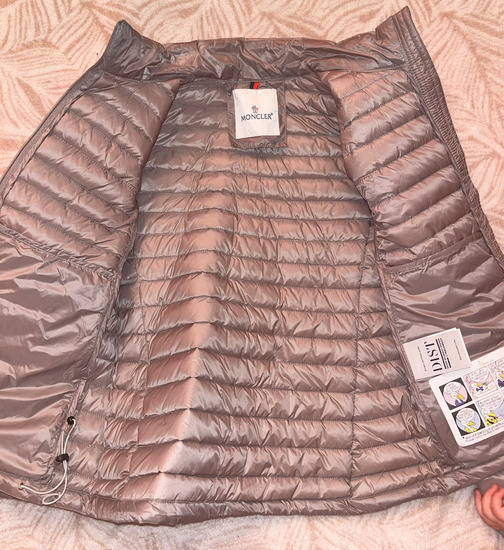 Moncler perjana jakna