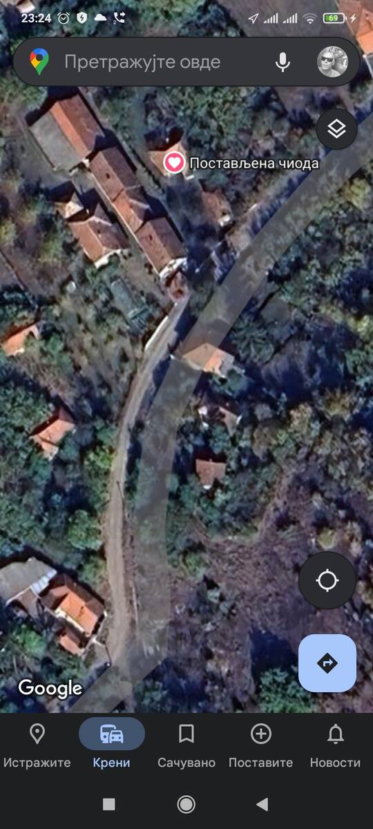 Prodajem seosku kuću sa komplet seoskim imanjem u selu Obrenovac kod Pirota