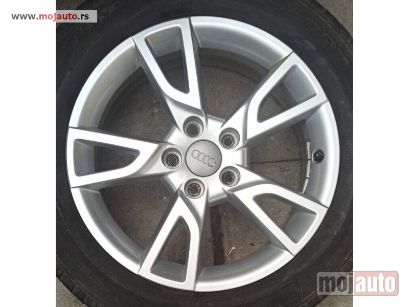 Aluminijumske felne i gume Audi Q3 17" 5x112 6.5j et 33Felne su kao nove, idu u kompletu sa Dunlop gumama, 235/55R17, felne nisu krive, nisu varene, nisu farbane. Felne su originalne od modela Aud...