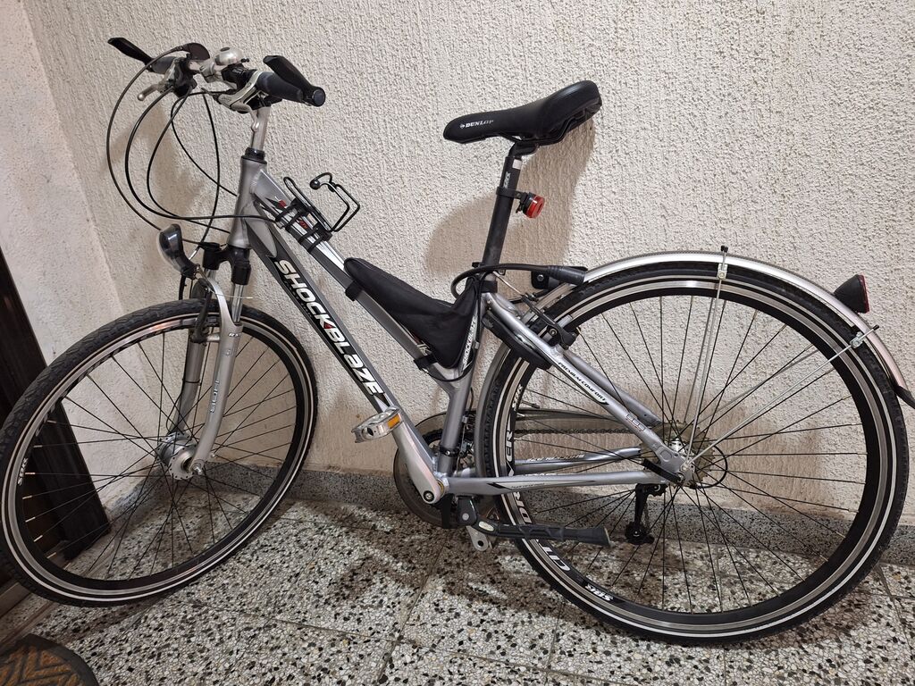 Bicikl AKCIJA, srebrno-crni, sve bitno je SHIMANO! Bicikl se prodaje