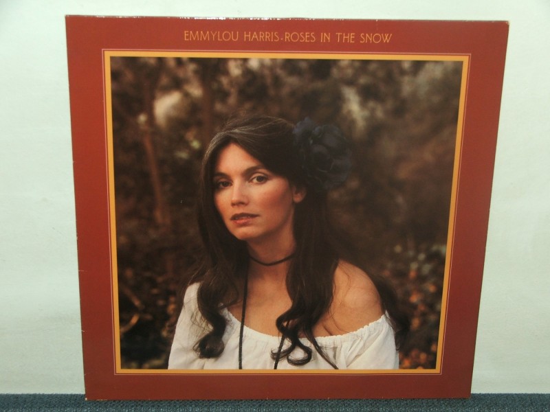 Emmylou Harris - Roses In The Snow