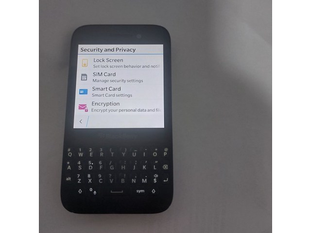 BlackBerry Q5