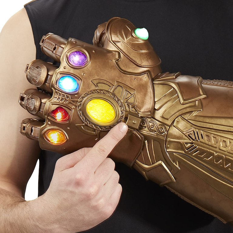 Snaga univerzuma u LED rukavici sa 6 infinity dragulja kao moćno oružije za najmlađe članove Marvelovih osvetnika