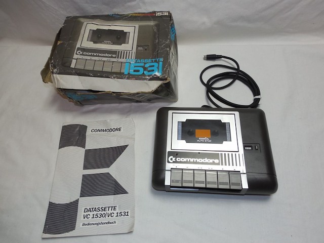 Commodore 16 kasetni uređaj Black Edition