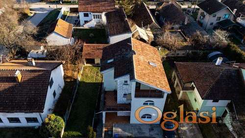 Odlična kuća u Petrovaradinu !