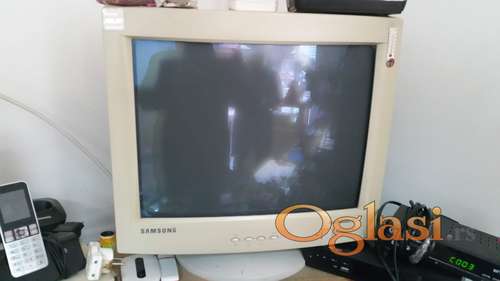 CRT monitor