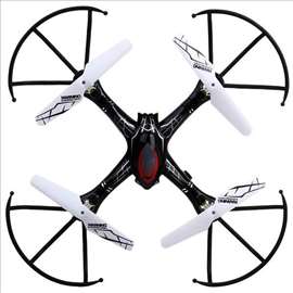 Dron helikopter kvadrokopter i panoramic kamera