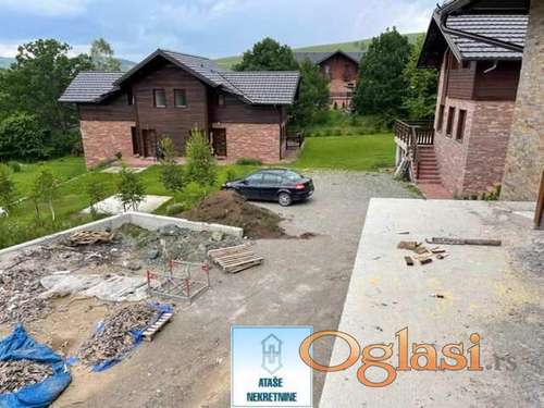 Zlatibor, Rudine, lux stan sa dvorištem i bazenom, 75m2 ID#38923