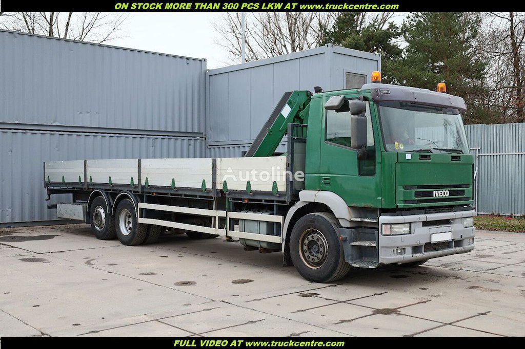 IVECO 260 E 35 YR/PS, CRANE HMF 1323 K3- 2230 KG, 9,9m kamion s ravnom platformom