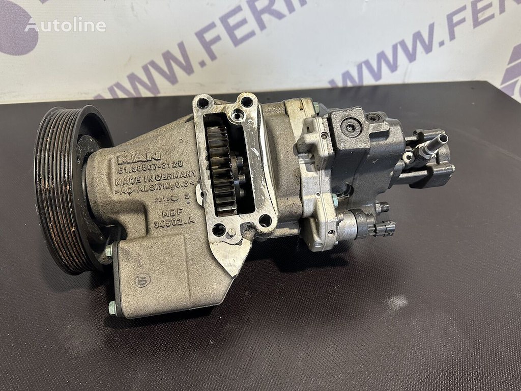 Bosch 51111037858 pumpa visokog pritiska za MAN TGX tegljača