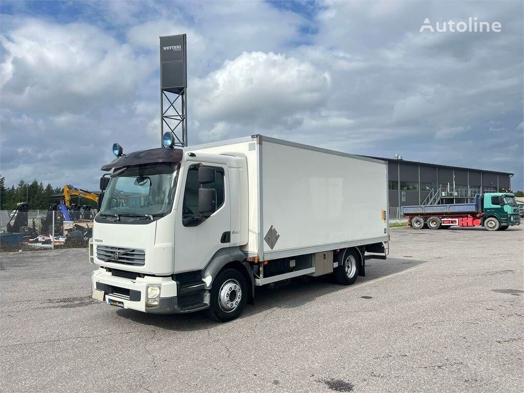 Volvo FL240 4x2 kamion furgon