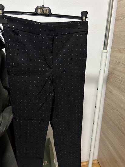 Zara pantalone novo