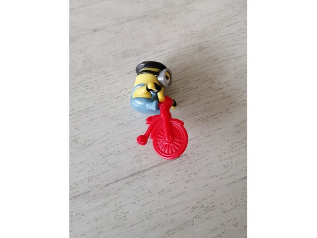 Kinder figurica - Jednooki Minions vozi bicikl