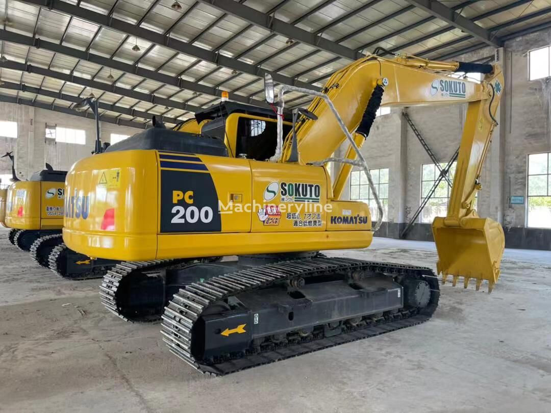 Komatsu PC200-7 bager guseničar