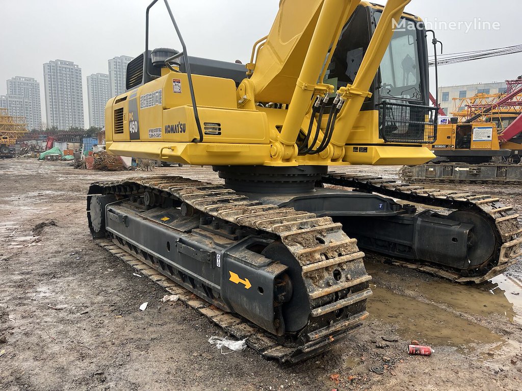 Komatsu PC450-8 bager guseničar