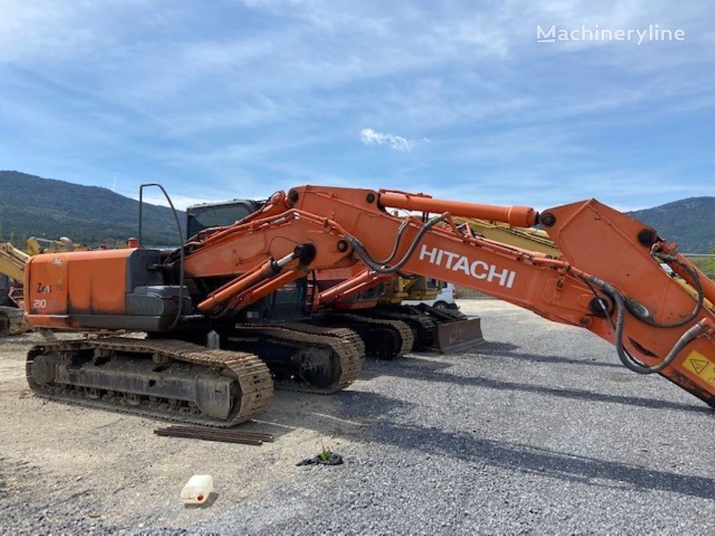 Hitachi ZX210LCN-3 bager guseničar po rezervnim delovima