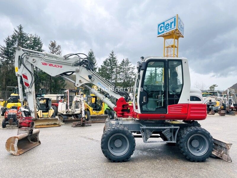 Takeuchi TB295W bager točkaš