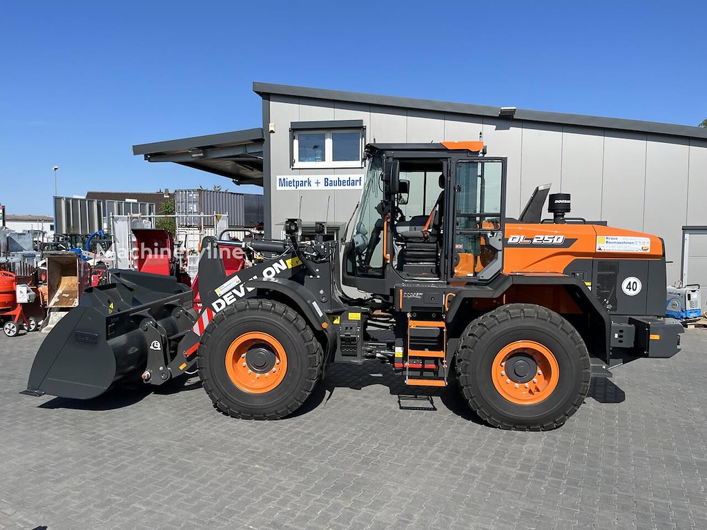 Doosan DL250-7 prednji utovarivač